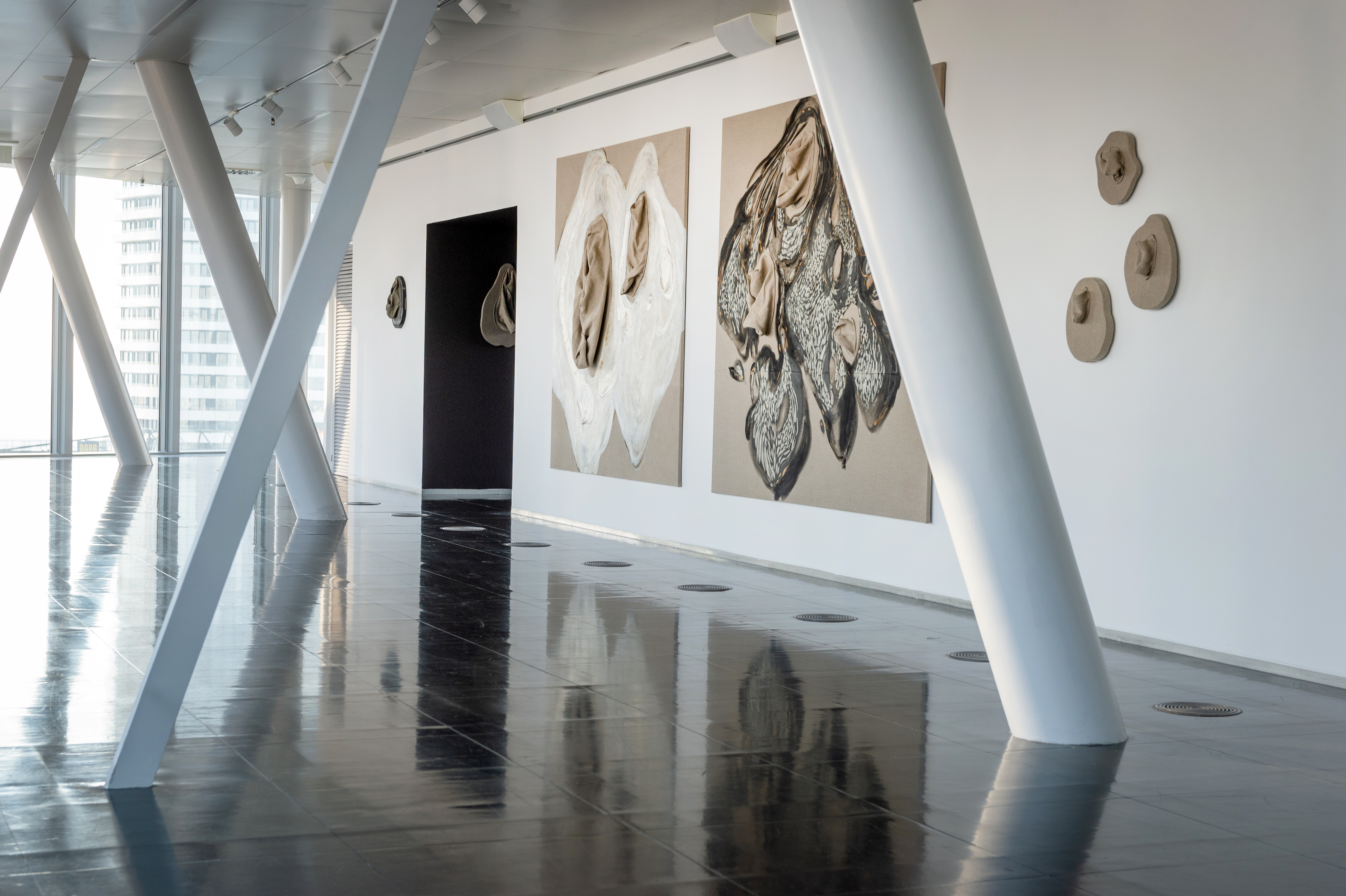 ROOTS OF INVISIBLE ENTITIES – JÓSEFINA ALANKO